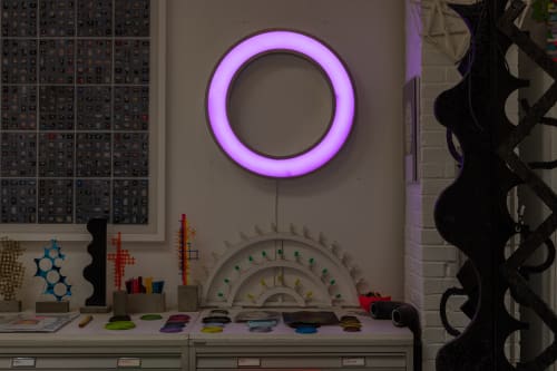 David Batchelor | Chromodisc (chromatic clock moving through the colour ...